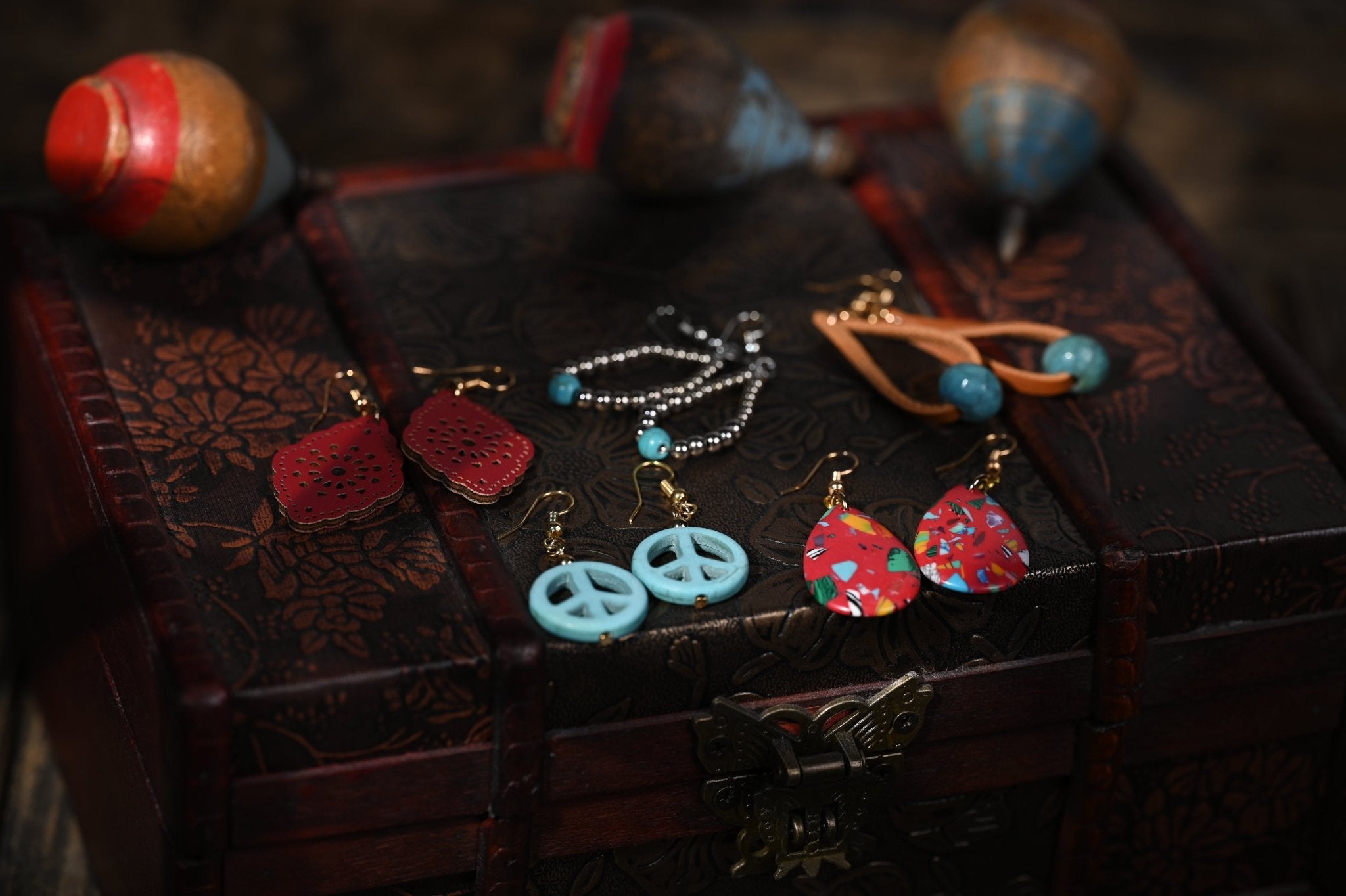 How Accessories Like Bracelets and Earrings Can Transform Your Outfit ...